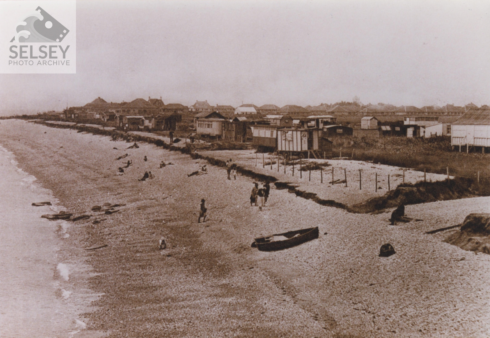 View of East Beach looking south - Selsey Photo Archive