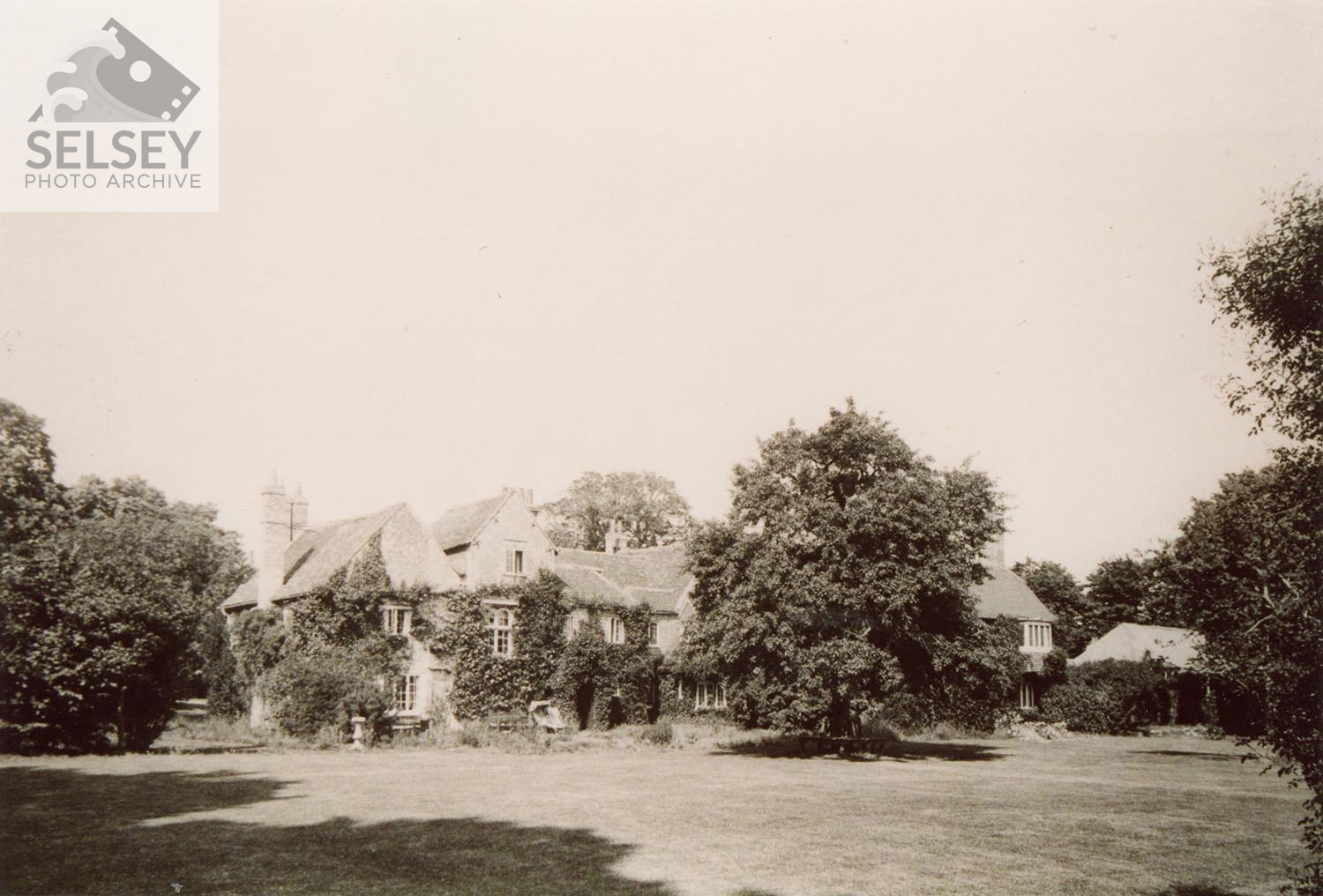 THE OLD RECTORY – ALSO KNOWN AS NORTON PRIORY - Selsey Photo Archive