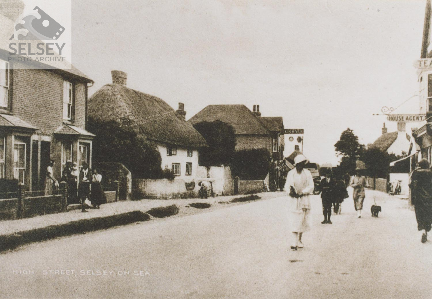 Selsey: High Street - Selsey Photo Archive